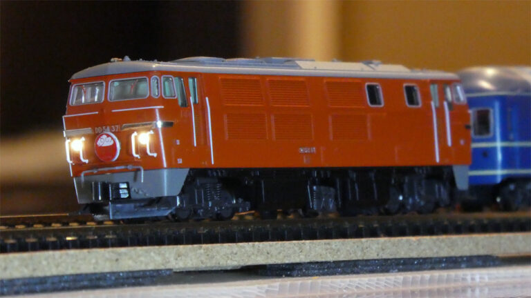 DD54が牽く20系寝台特急「出雲」 | Try Widely